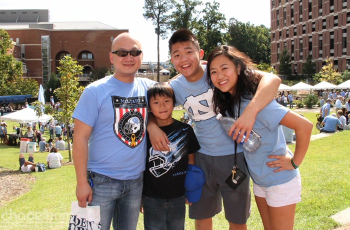 The Nguyen family-001 - Chapelboro.com