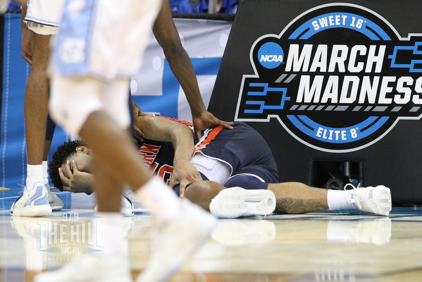 Photo Gallery: Auburn Ends UNC Run - Chapelboro.com