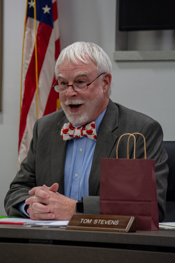 Photo Gallery: Tom Stevens Steps Down, Jenn Weaver Sworn in as ...