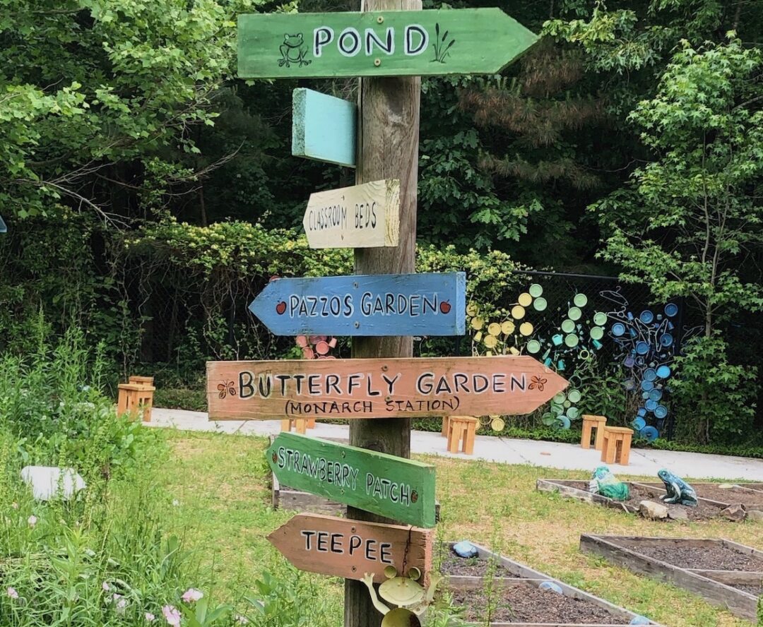 Playing In The Dirt: Grow! Kids Learn While They Have Fun With ...