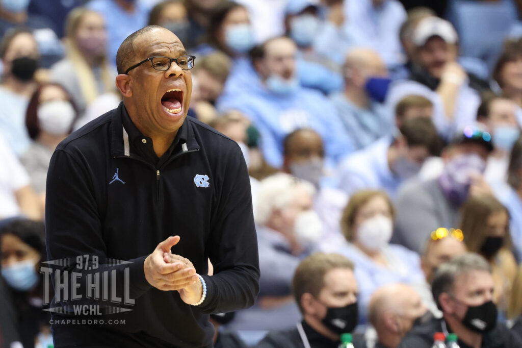 Hubert Davis Wins Clarence 'Big House' Gaines Coach of the Year Award ...