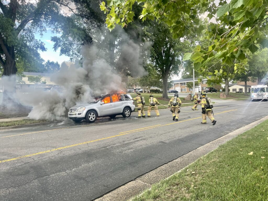 Vehicle Fire Closes Section of Willow Drive In Chapel Hill - Chapelboro.com