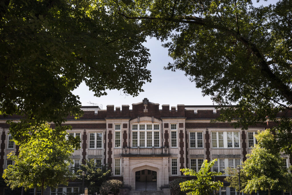 UNC Police Investigating Peeping Reports in Phillips Hall Bathroom ...