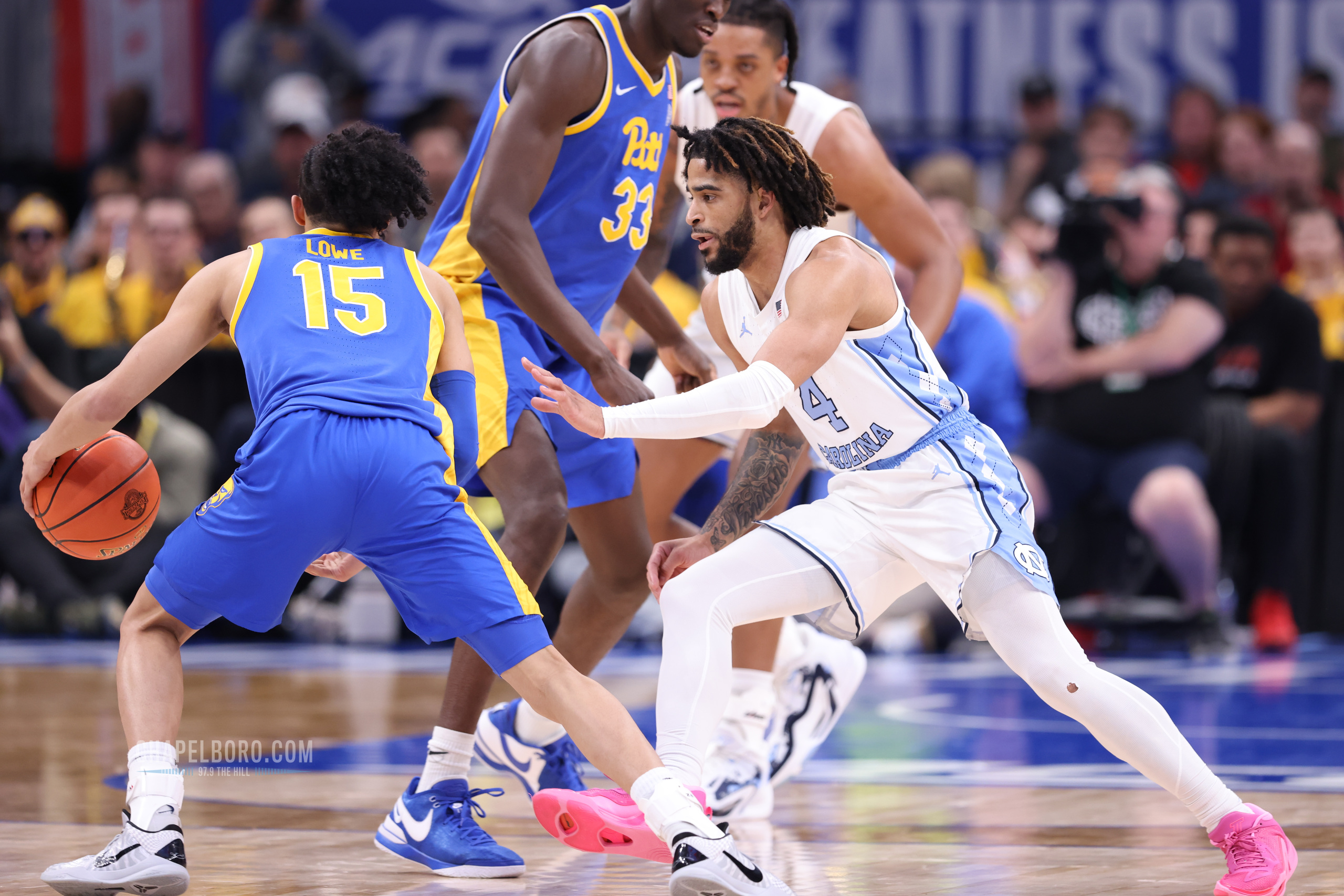 UNC vs Pitt 25 - Chapelboro.com