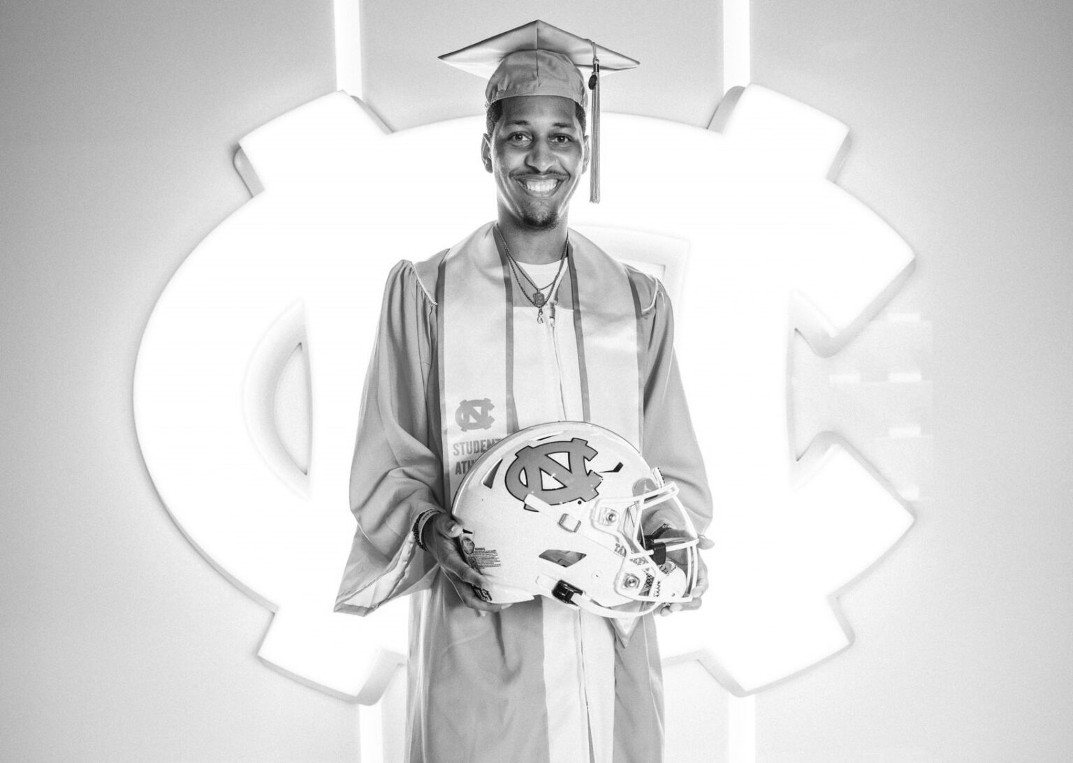 UNC Football's Tylee Craft Dies After Prolonged Battle with Cancer ...