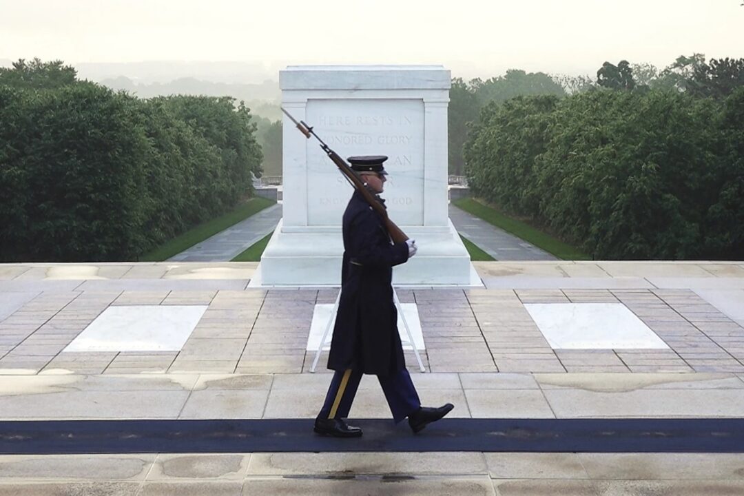 For One Sentinel, a Final Walk at Arlington’s Tomb of the Unknown ...
