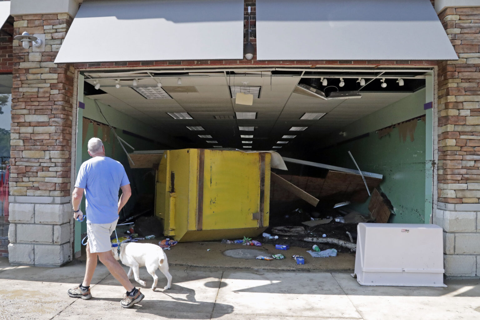 'Everything Is A Complete Loss': Eastgate Crossing Businesses Assess ...
